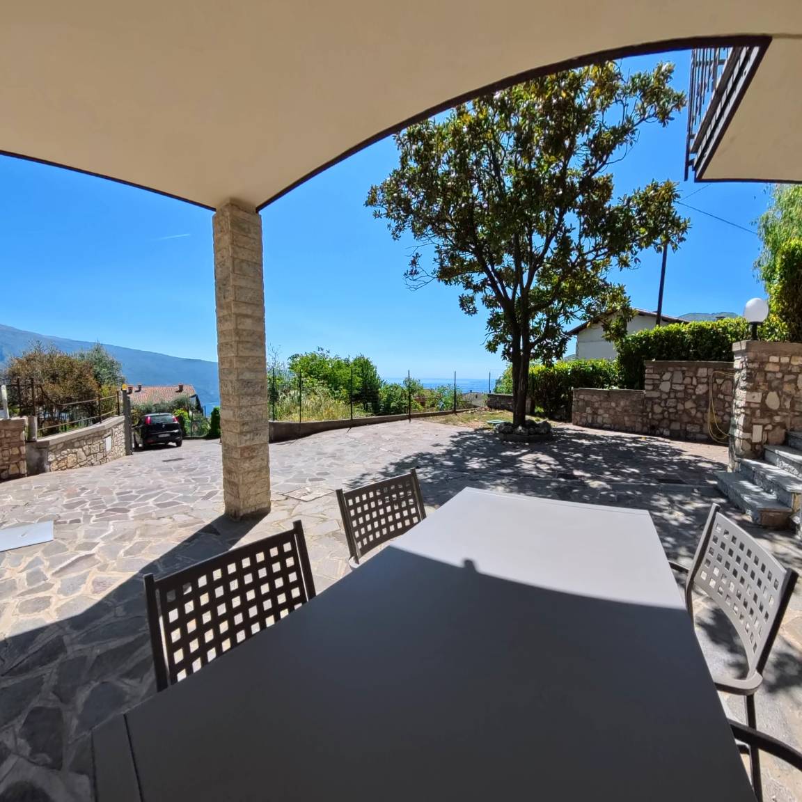 70 M² Villa ∙ 2 Bedrooms ∙ 4 Guests - Limone Sul Garda