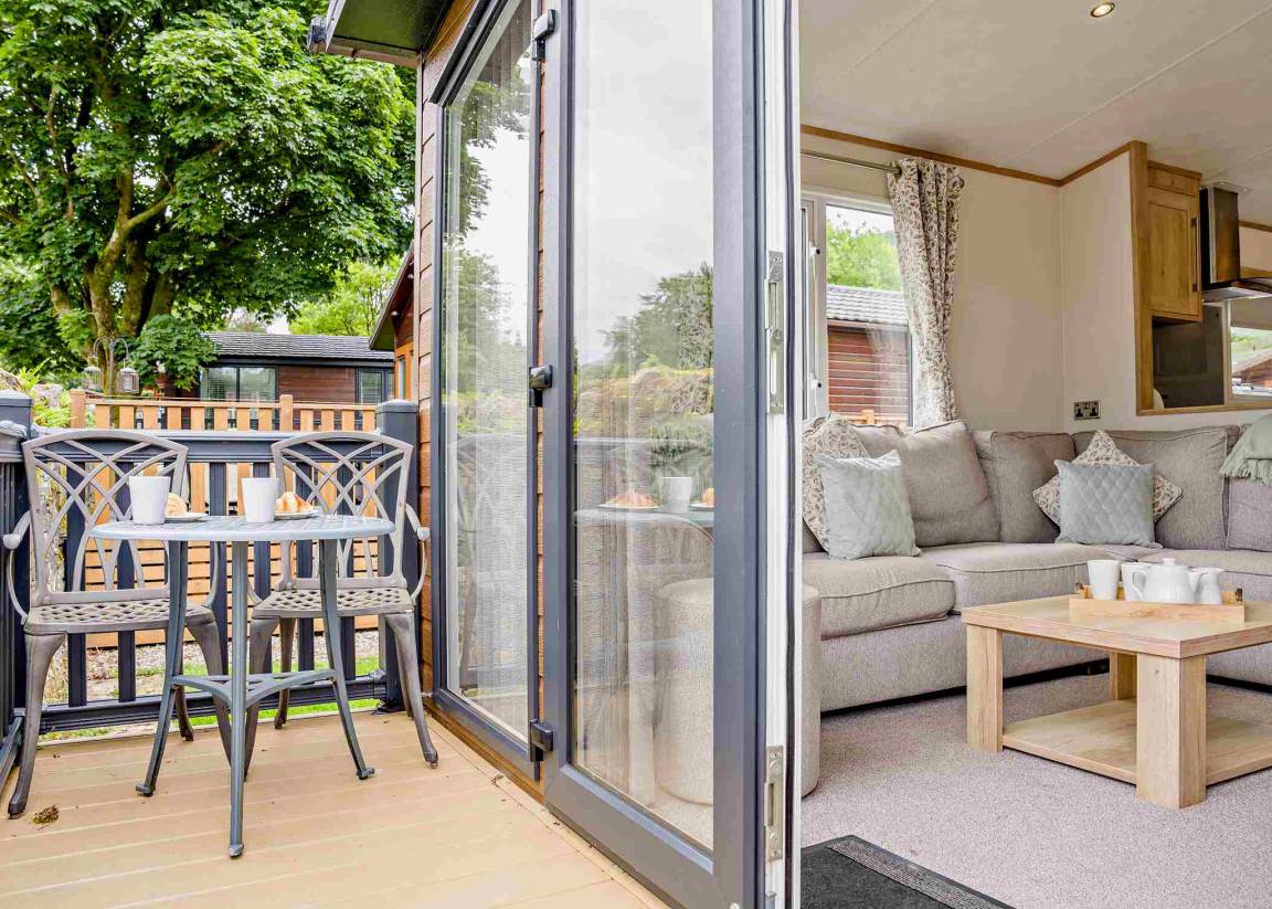 Caravan ∙ 3 Bedrooms ∙ 6 Guests - Bowness-on-Windermere