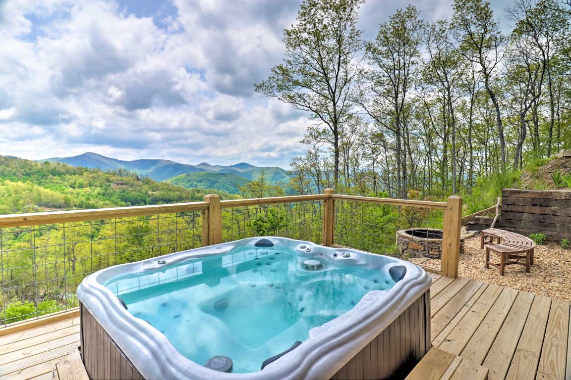 195 M² House ∙ 3 Bedrooms ∙ 8 Guests - Cherokee, NC