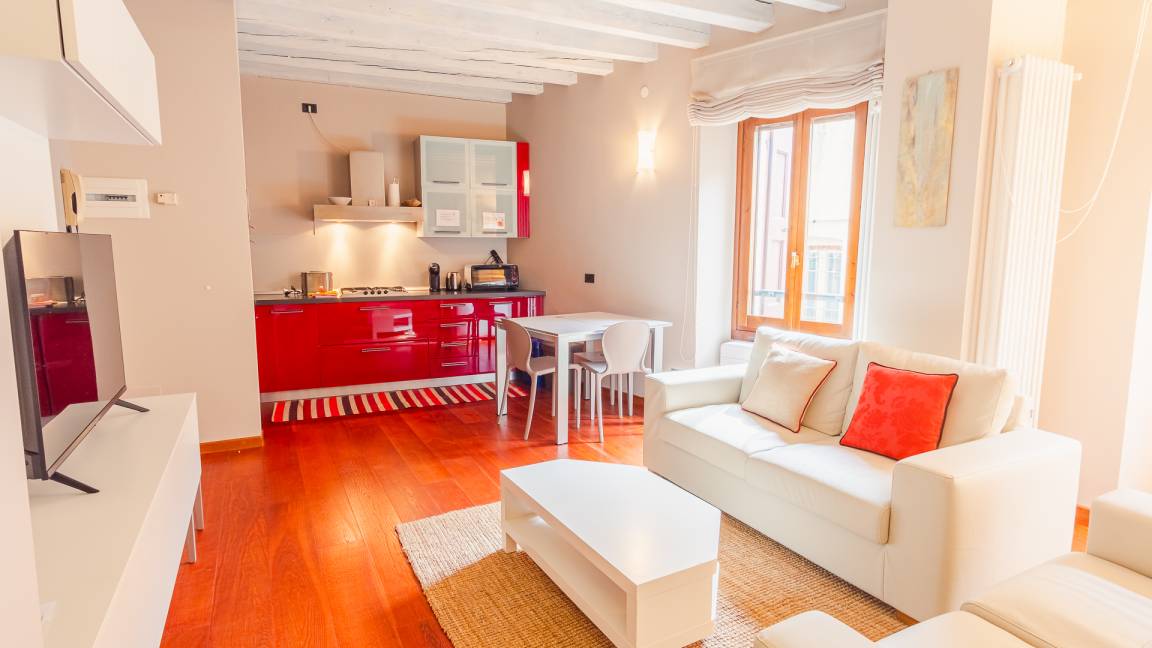 75 M² Apartment ∙ 2 Bedrooms ∙ 4 Guests - Desenzano del Garda