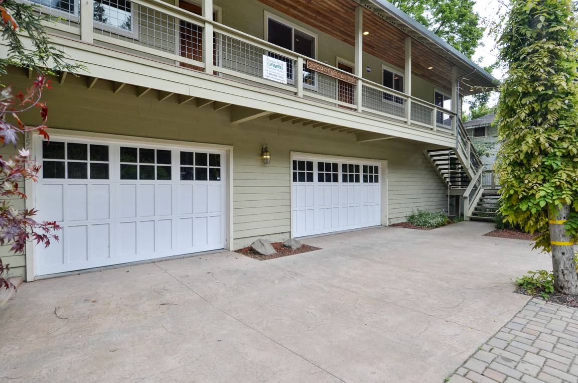 Casa ∙ 1 Habitación ∙ 14 Huéspedes - Guerneville, CA