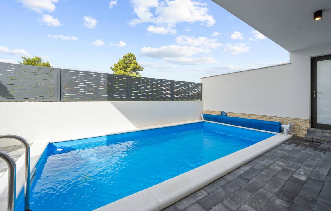 140 M² Maisonette-wohnung ∙ 4 Schlafzimmer ∙ 8 Gäste - Vodice