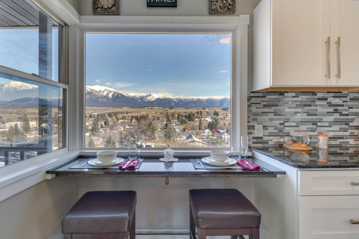 166 M² House ∙ 2 Bedrooms ∙ 9 Guests - Eureka, MT