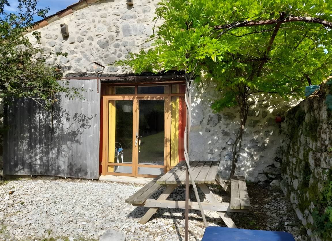 90 M² Maison De Vacances ∙ 1 Chambre ∙ 4 Personnes - Die