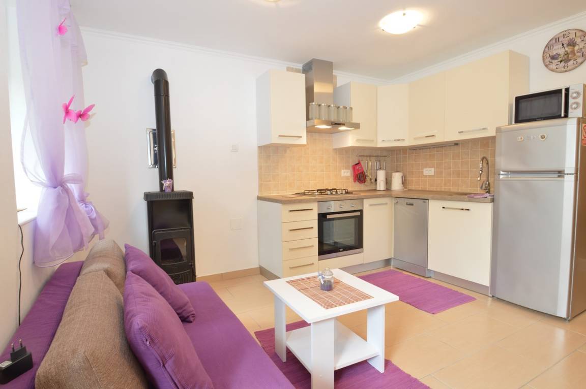 50 M² Apartamento ∙ 2 Habitaciones ∙ 4 Huéspedes - Cres