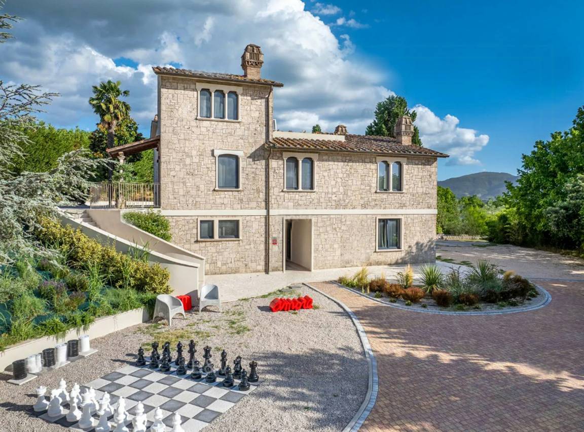 300 M² Appartamento Vacanza ∙ 4 Camere Da Letto ∙ 14 Ospiti - Terni