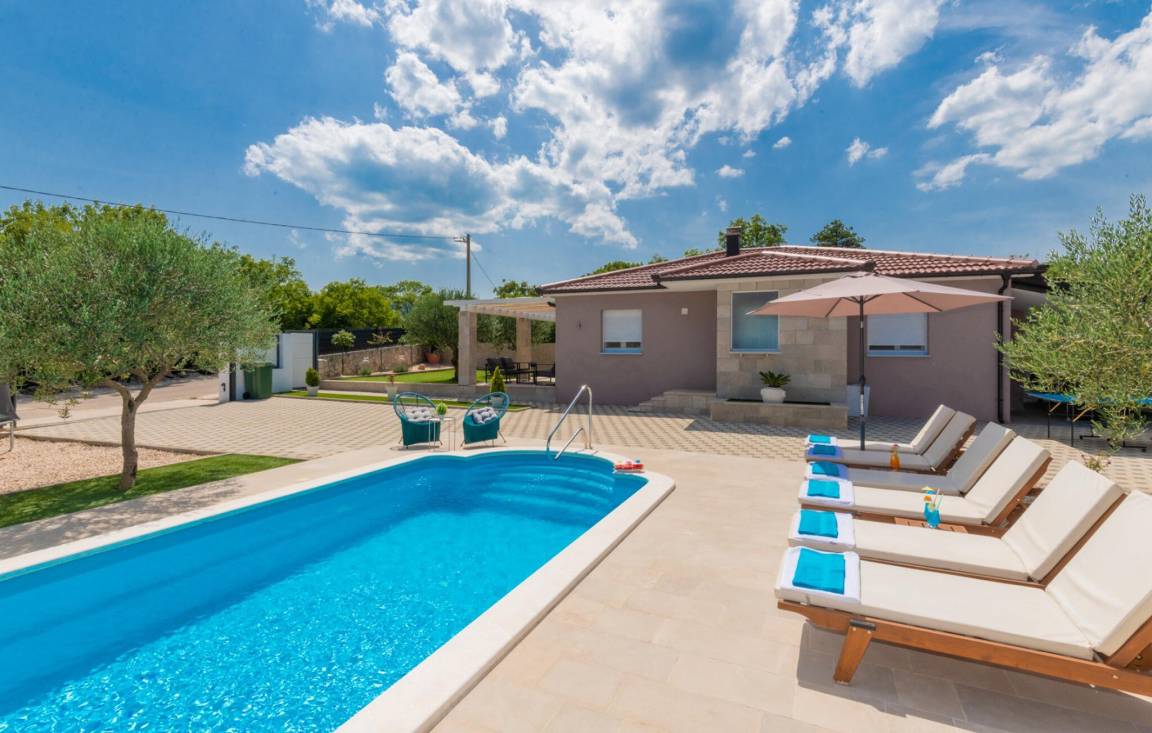 120 M² Ferienhaus ∙ 3 Schlafzimmer ∙ 6 Gäste - Imotski