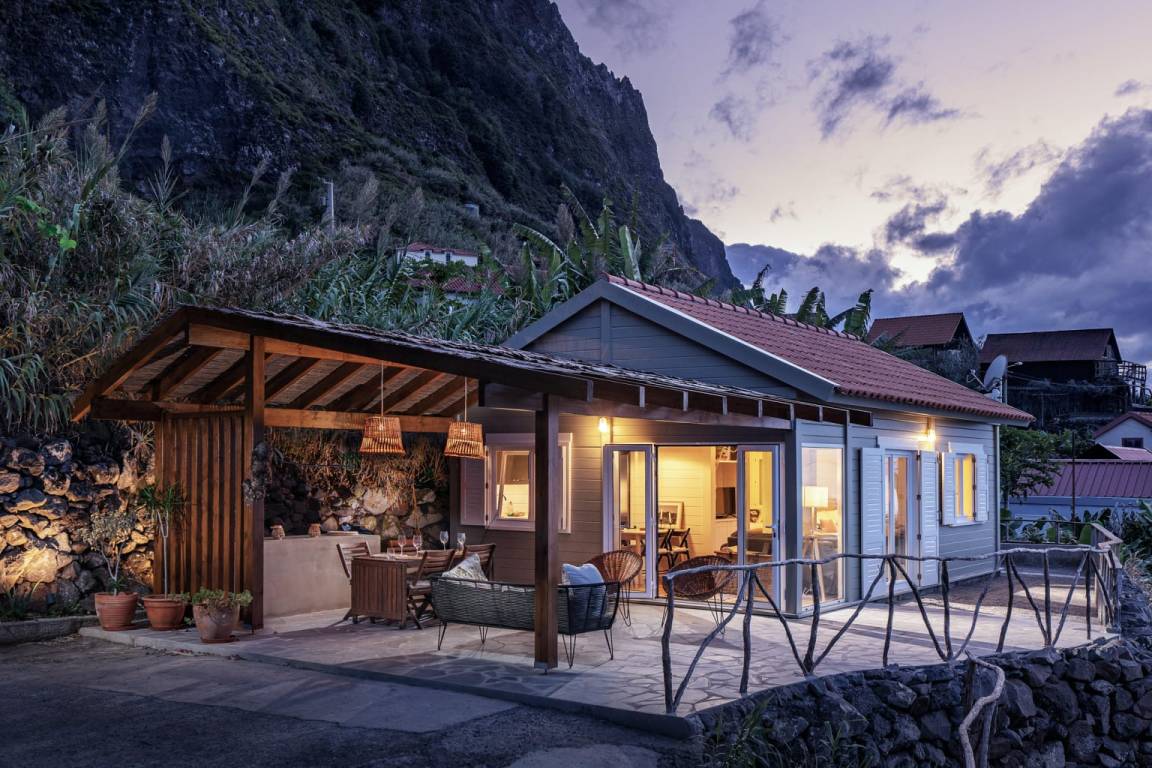 45 M² Cottage ∙ 2 Bedrooms ∙ 4 Guests - Madeira