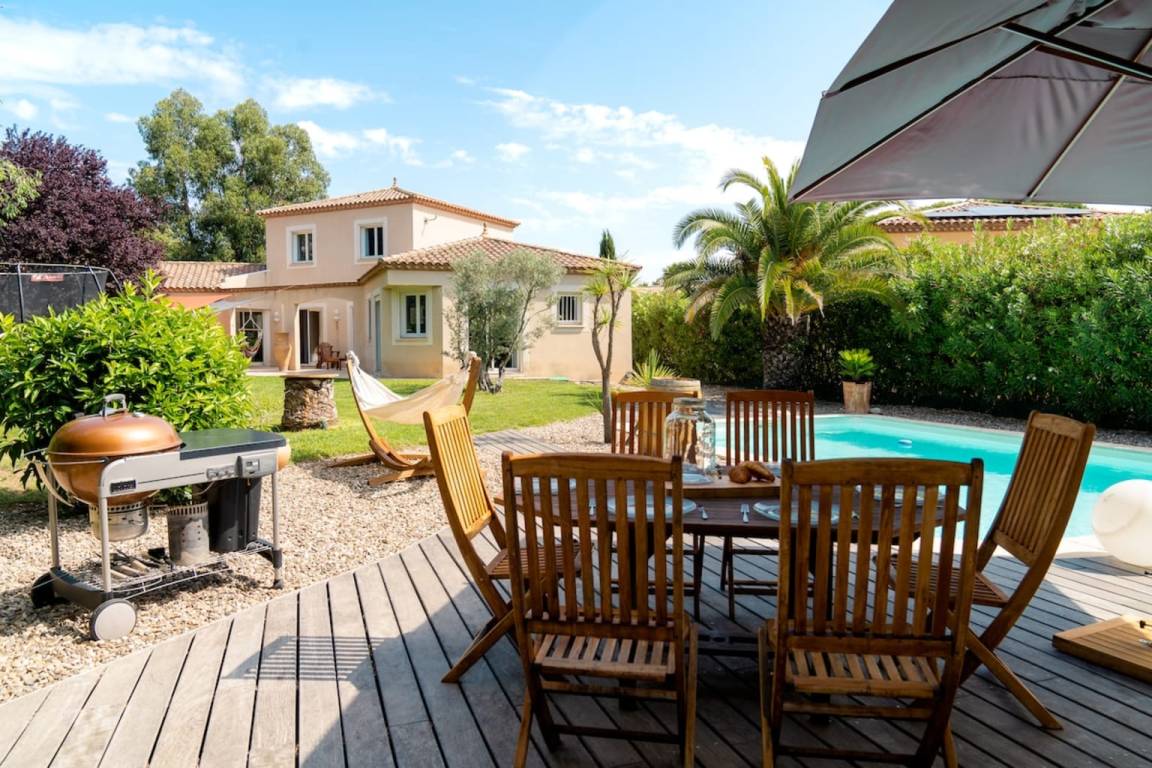 250 M² Villa ∙ 4 Habitaciones ∙ 8 Huéspedes - Béziers