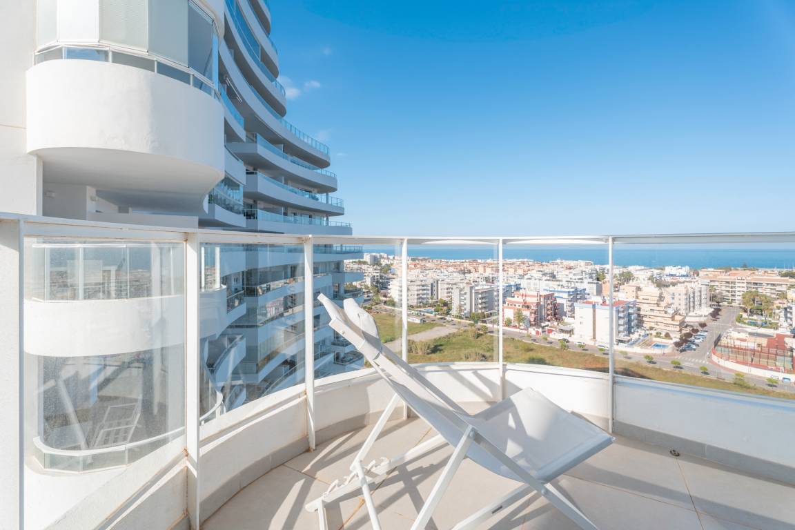 70 M² Apartamento ∙ 2 Habitaciones ∙ 4 Huéspedes - Sagunto