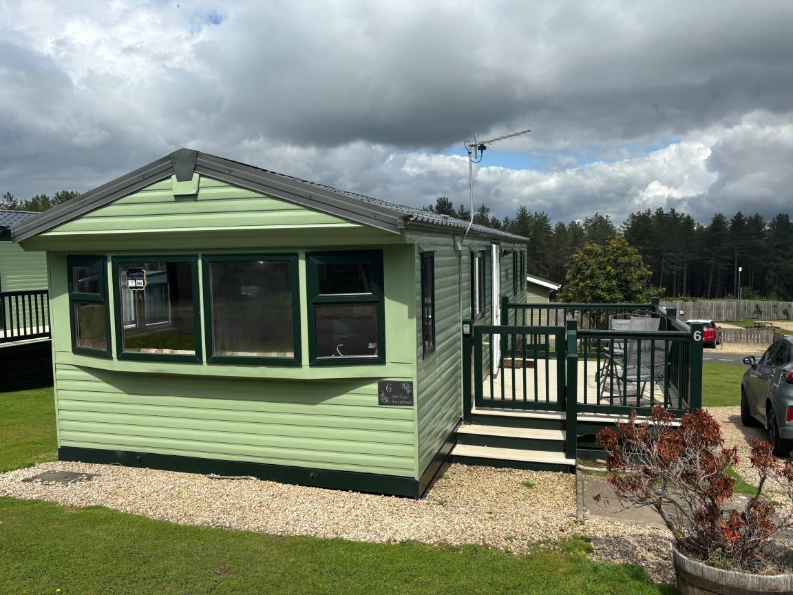 75 M² Cabin ∙ 2 Bedrooms ∙ 6 Guests - Hexham