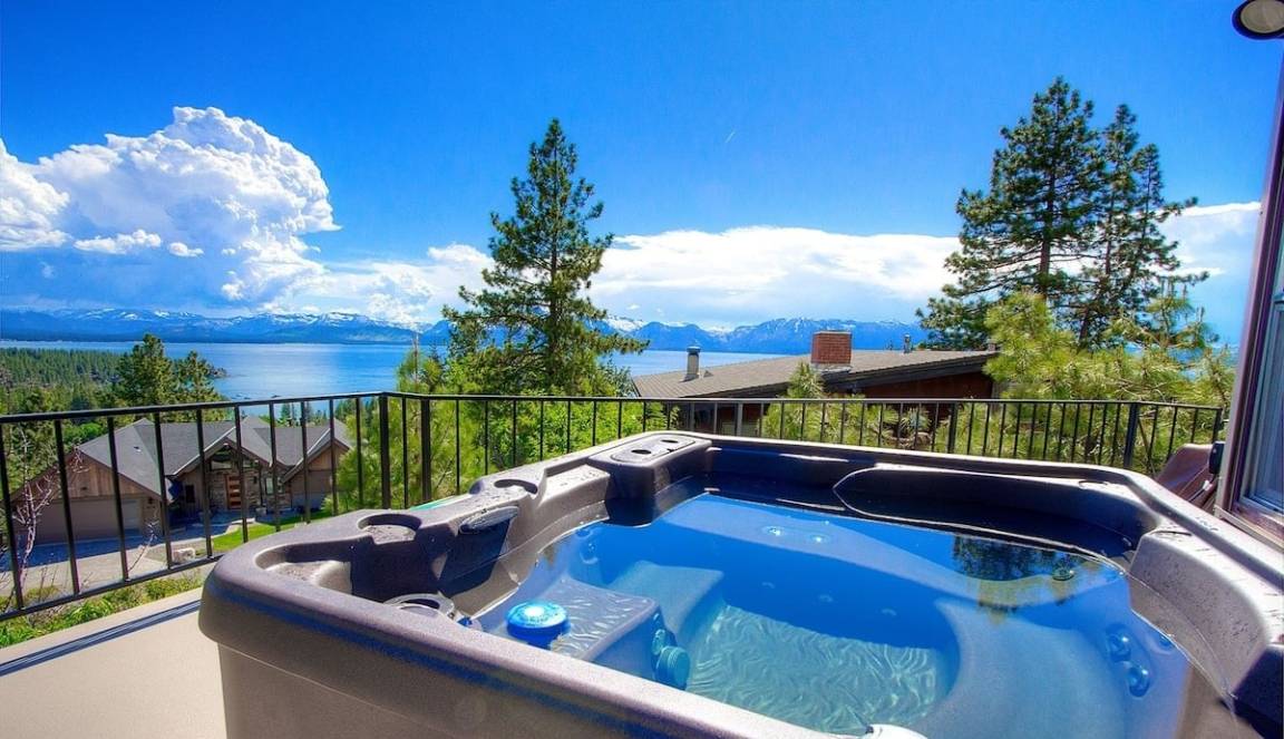 218 M² House ∙ 4 Bedrooms ∙ 10 Guests - Lake Tahoe