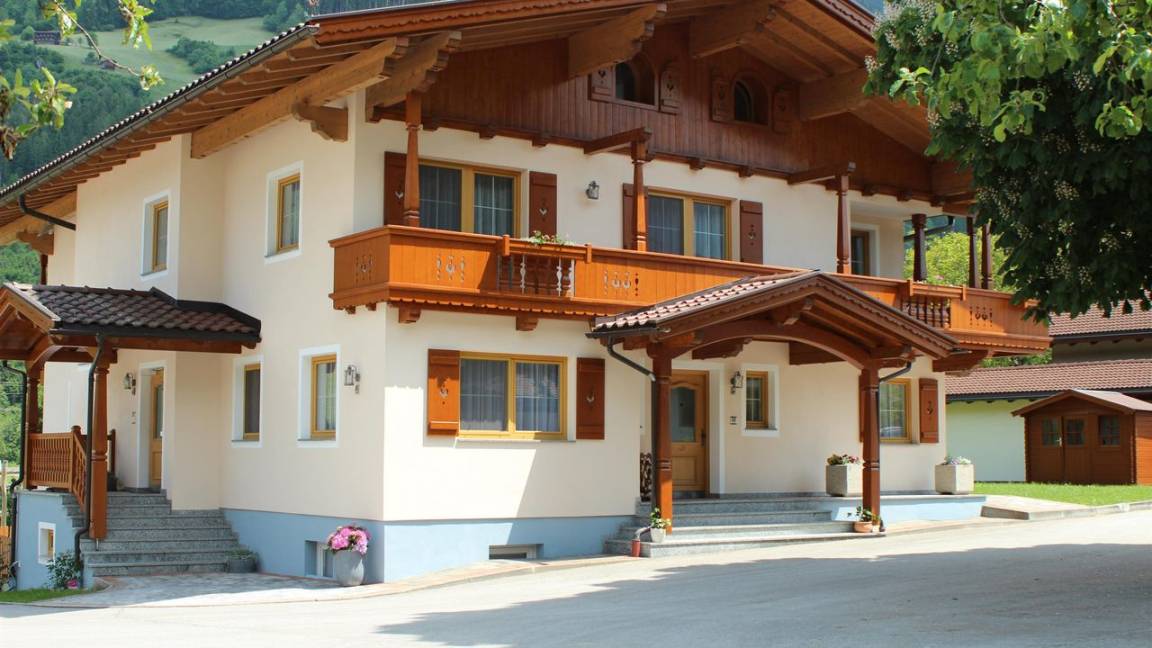 68 M² Apartment ∙ 2 Bedrooms ∙ 6 Guests - Gerlos