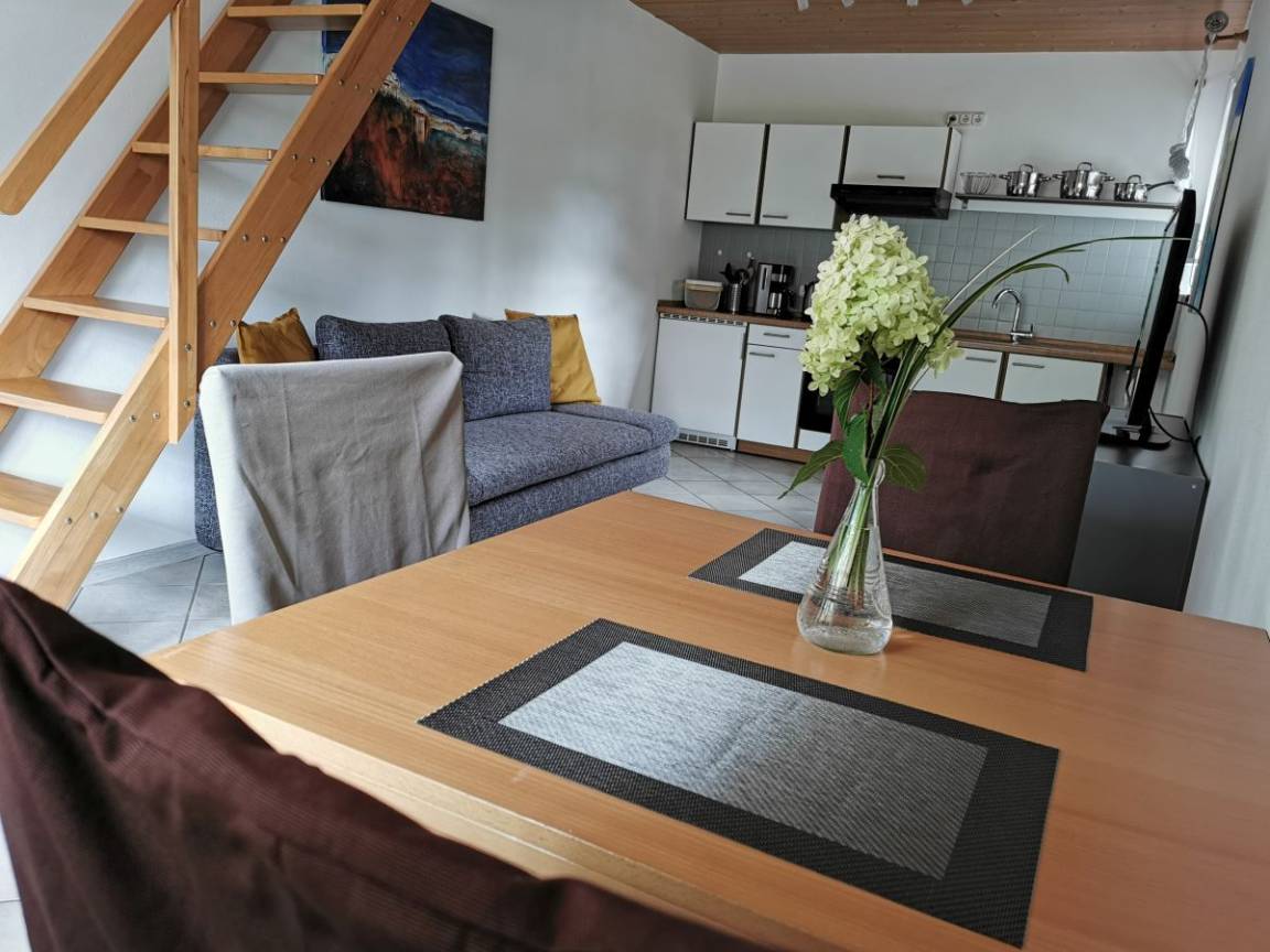 28 M² Ferienwohnung ∙ 2 Gäste - Teisendorf