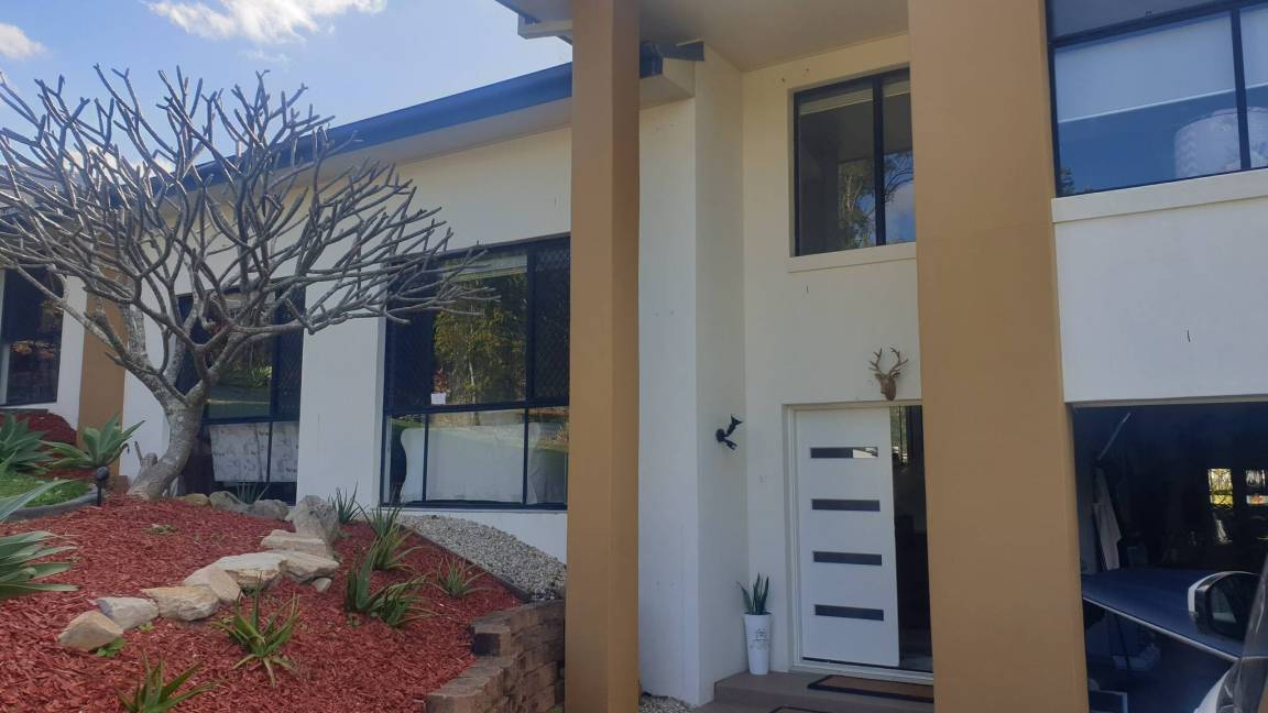 Private Room ∙ 2 Bedrooms ∙ 5 Guests - Gold Coast