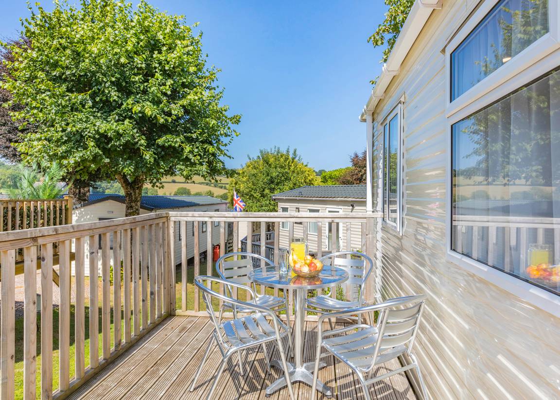 Caravan ∙ 2 Bedrooms ∙ 4 Guests - Dorset