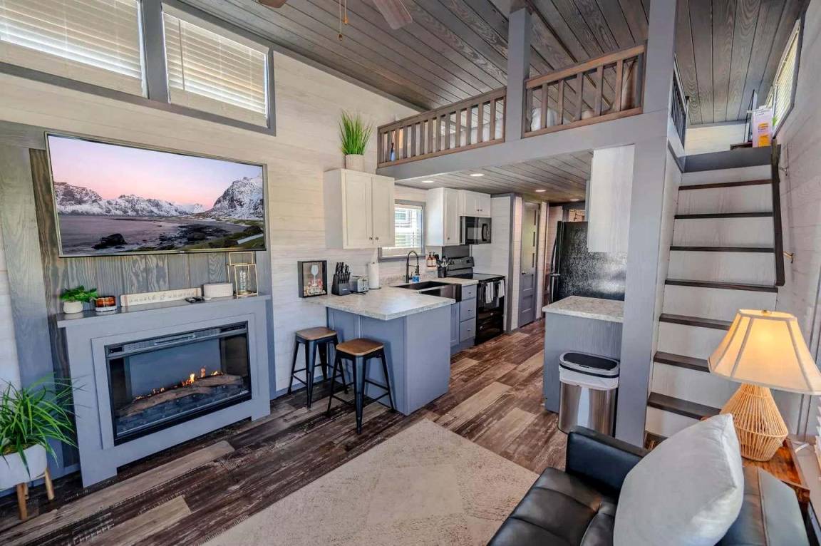 House ∙ 2 Bedrooms ∙ 8 Guests - Texas