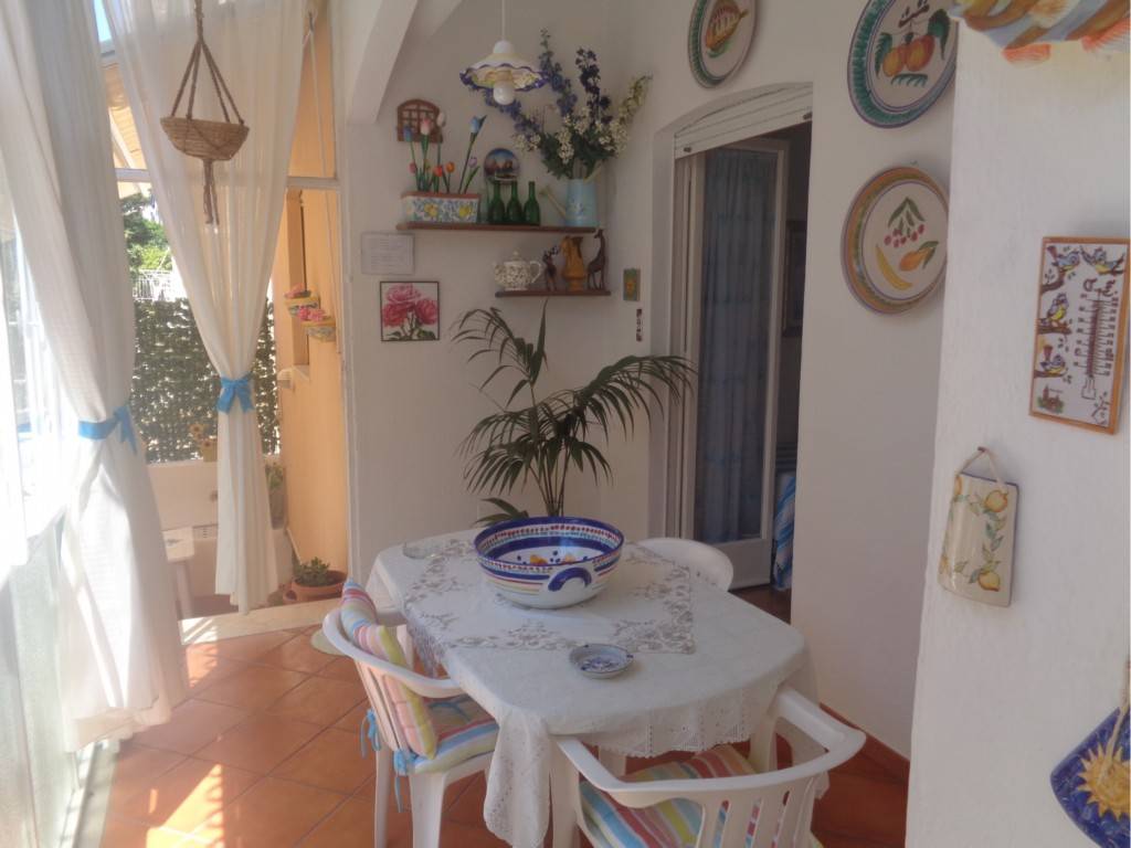 90 M² Apartment ∙ 3 Bedrooms ∙ 7 Guests - Lipari
