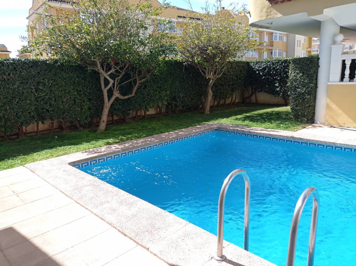 50 M² Apartamento ∙ 1 Habitación ∙ 4 Huéspedes - Xeraco