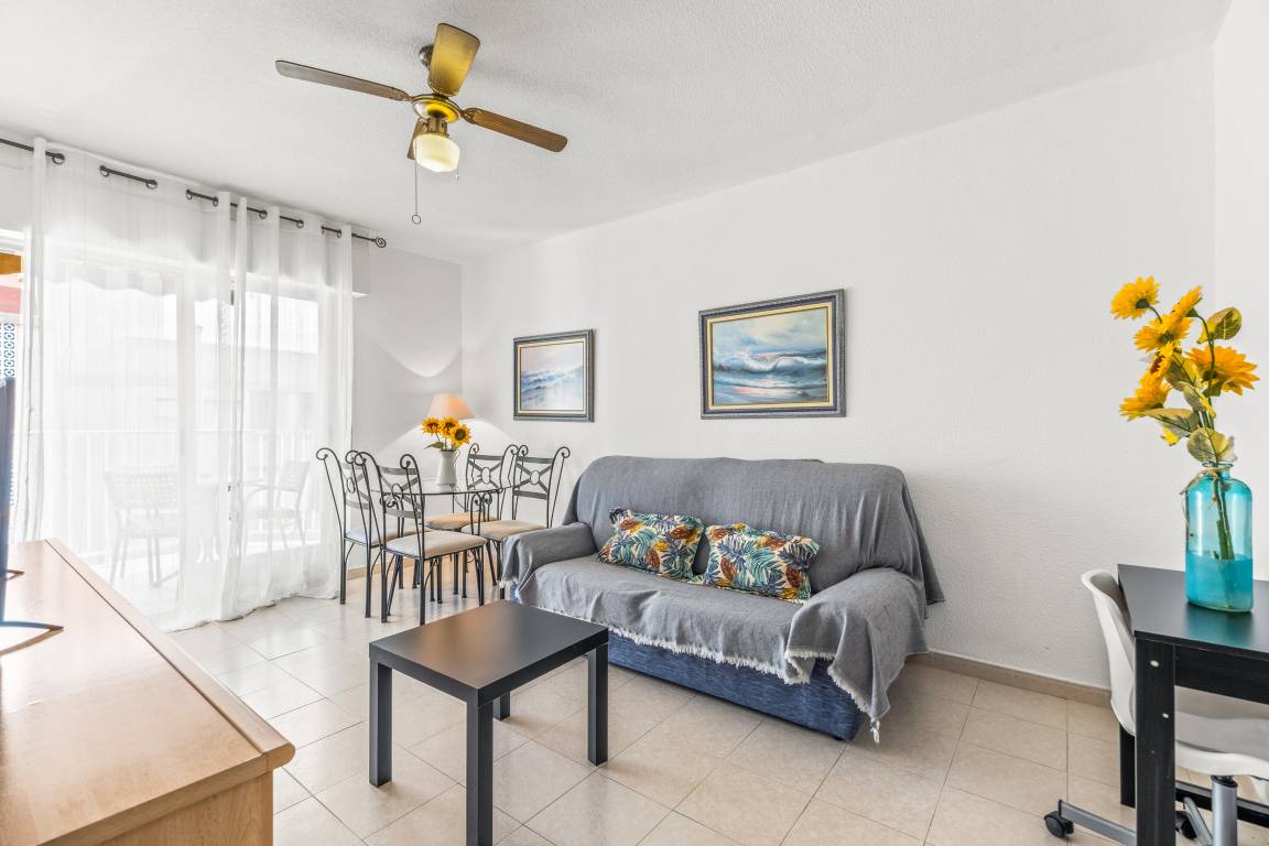 55 M² Apartment ∙ 1 Bedroom ∙ 4 Guests - La Marina