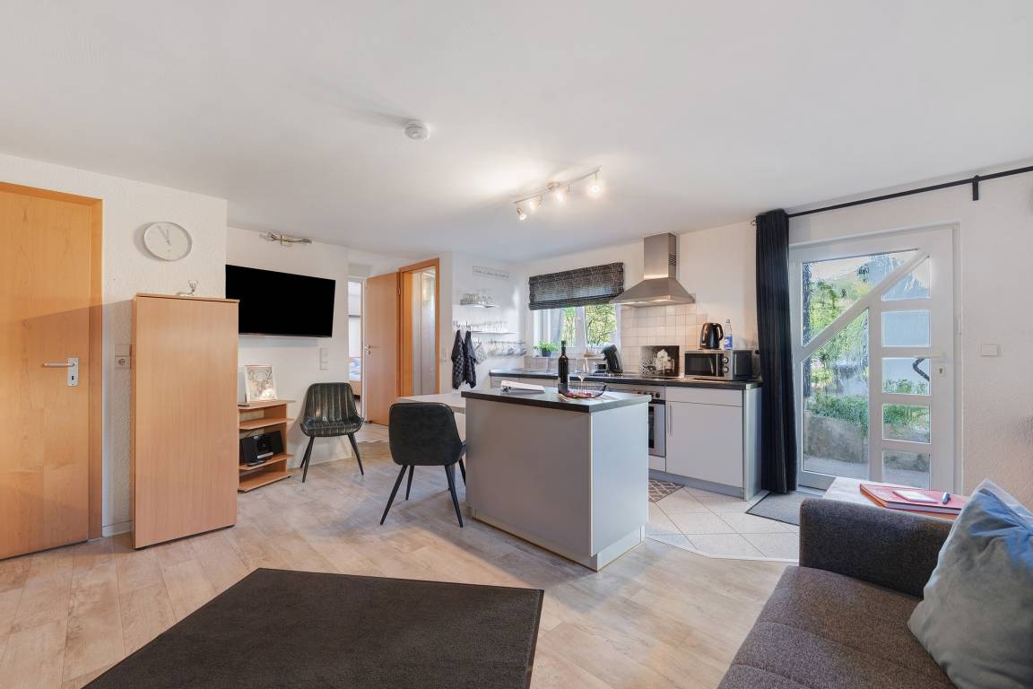 50 M² Ferienwohnung ∙ 1 Schlafzimmer ∙ 3 Gäste - Sachsenheim