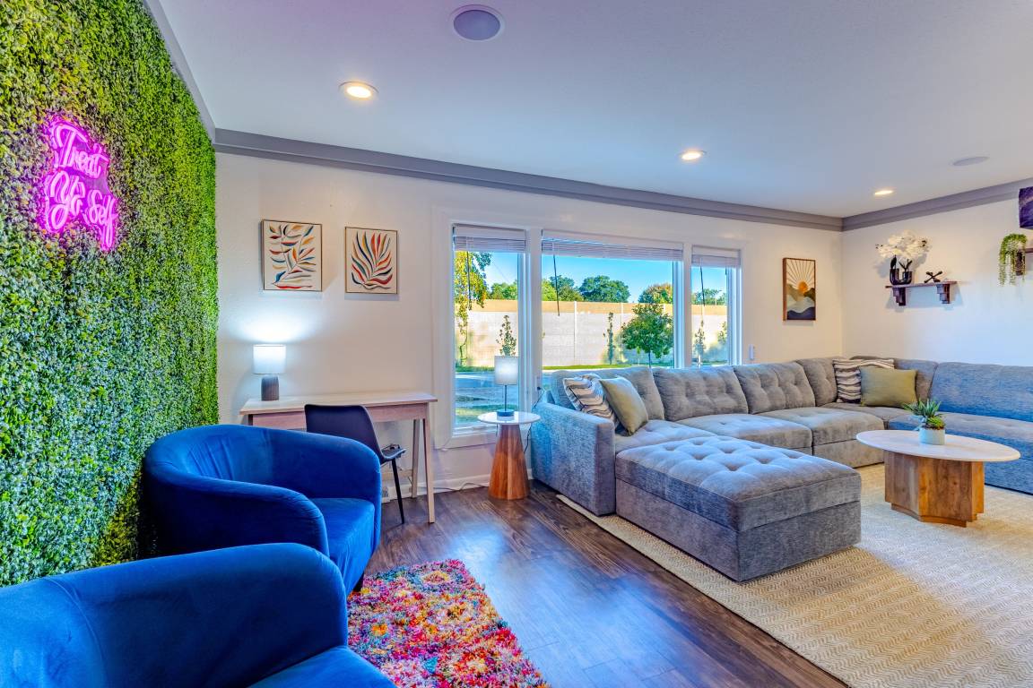 167 M² House ∙ 4 Bedrooms ∙ 13 Guests - Brookfield, WI