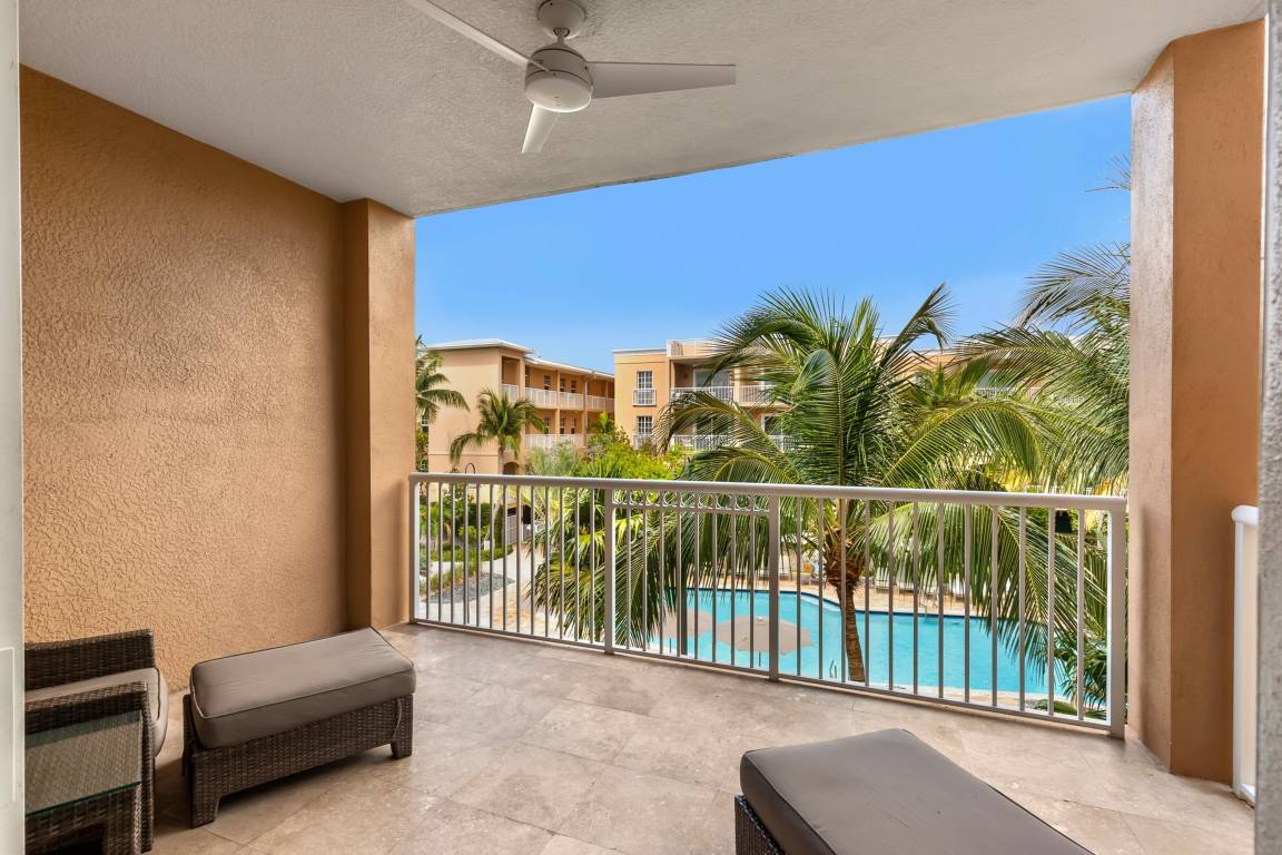 Apartment ∙ 3 Bedrooms ∙ 8 Guests - Key West, FL