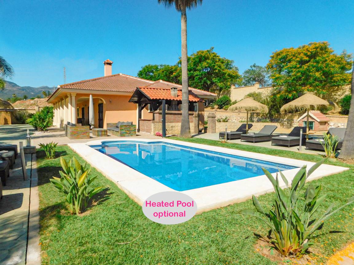 250 M² Villa ∙ 6 Habitaciones ∙ 14 Huéspedes - Cártama