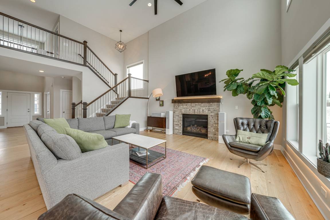 272 M² House ∙ 3 Bedrooms ∙ 6 Guests - Oswego, IL