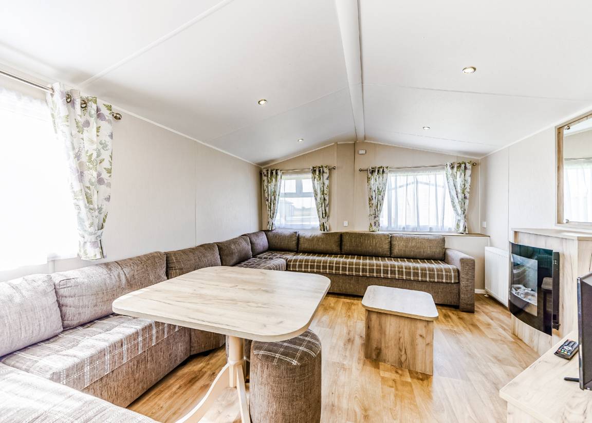Caravan ∙ 3 Bedrooms ∙ 8 Guests - Devon