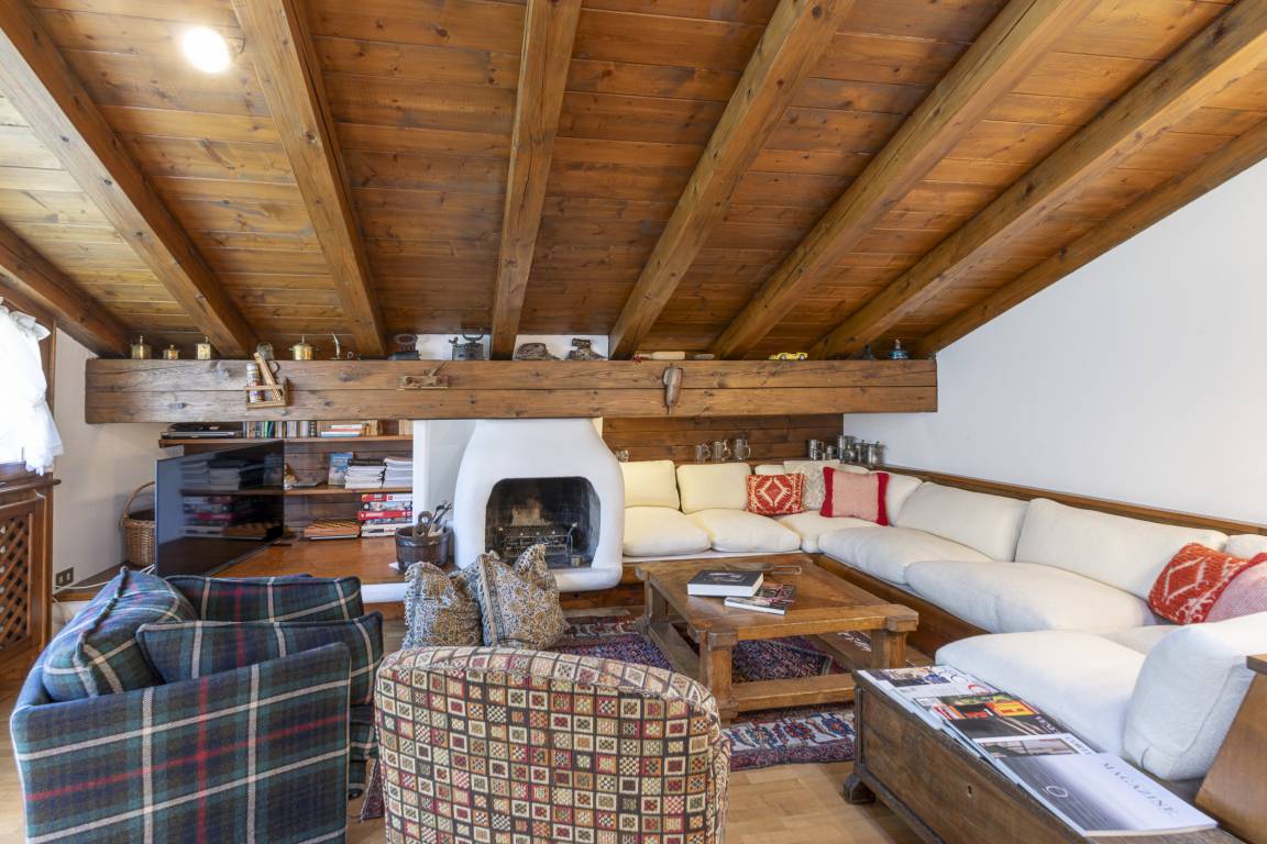 87 M² Apartamento ∙ 3 Habitaciones ∙ 5 Huéspedes - Cortina d'Ampezzo
