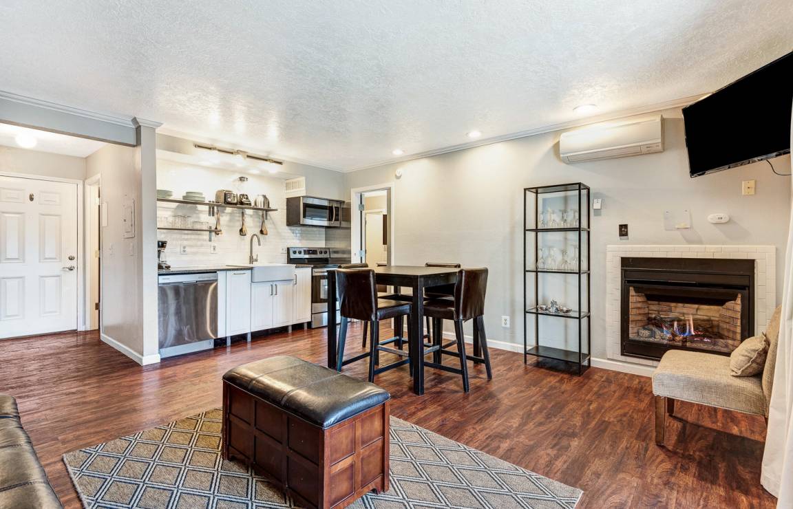 60 M² Condo ∙ 1 Bedroom ∙ 4 Guests - Bend, OR