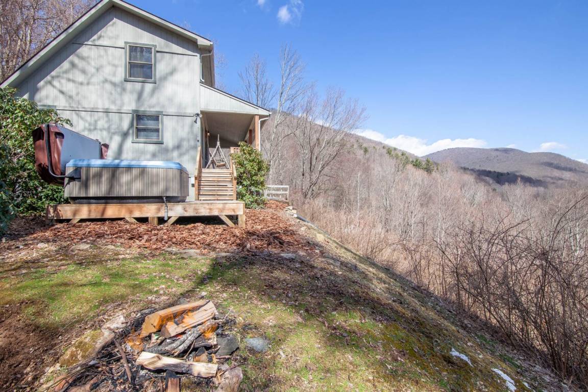 104 M² Casa Rural ∙ 3 Habitaciones ∙ 6 Huéspedes - Boone