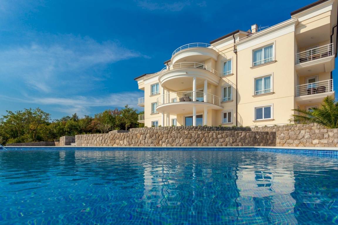 120 M² Apartment ∙ 2 Bedrooms ∙ 5 Guests - Krk, Hırvatistan