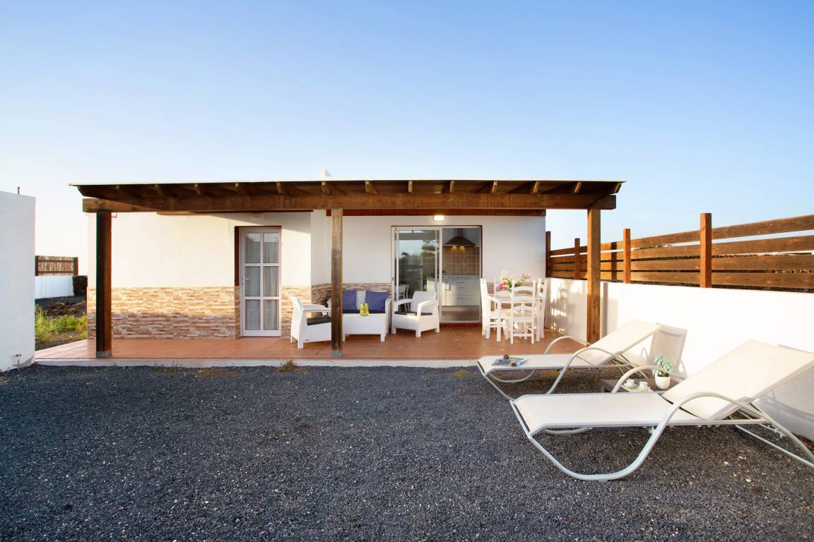80 M² House ∙ 2 Bedrooms ∙ 5 Guests - La Oliva