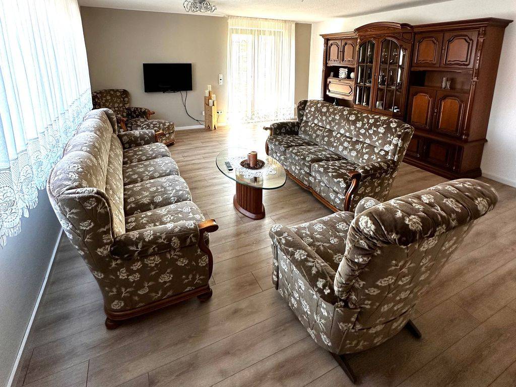 105 M² Ferienwohnung ∙ 3 Schlafzimmer ∙ 5 Gäste - Erfurt