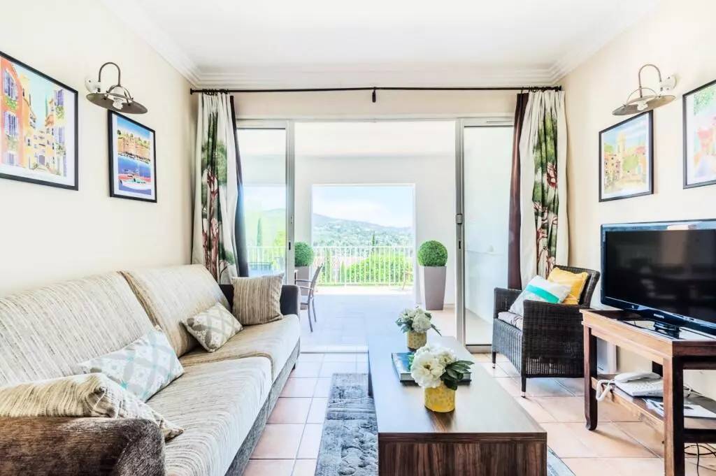 50 M² Ferienwohnung ∙ 2 Schlafzimmer ∙ 6 Gäste - Grimaud
