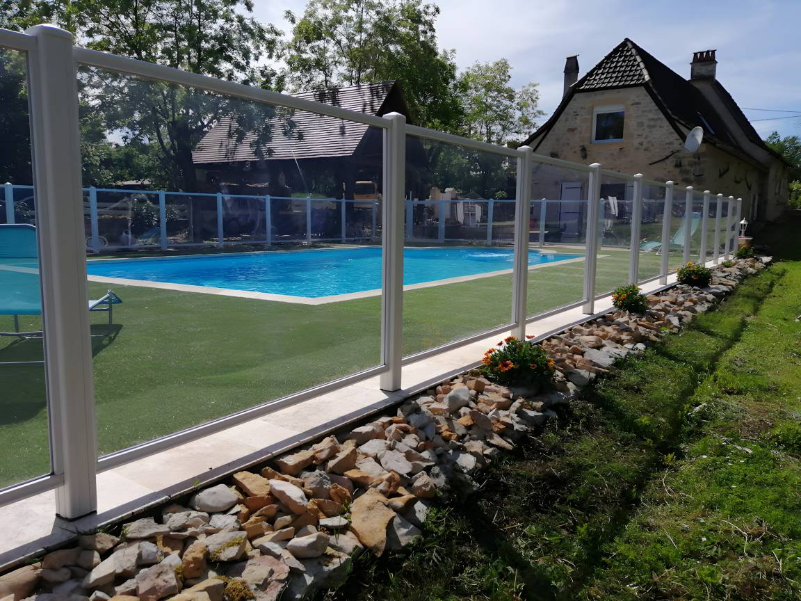 130 M² Huis ∙ 3 Slaapkamers ∙ 8 Gasten - Carennac