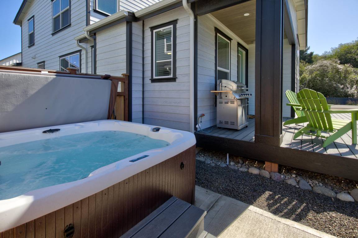 155 M² Cottage ∙ 3 Bedrooms ∙ 7 Guests - Ocean Shores, WA