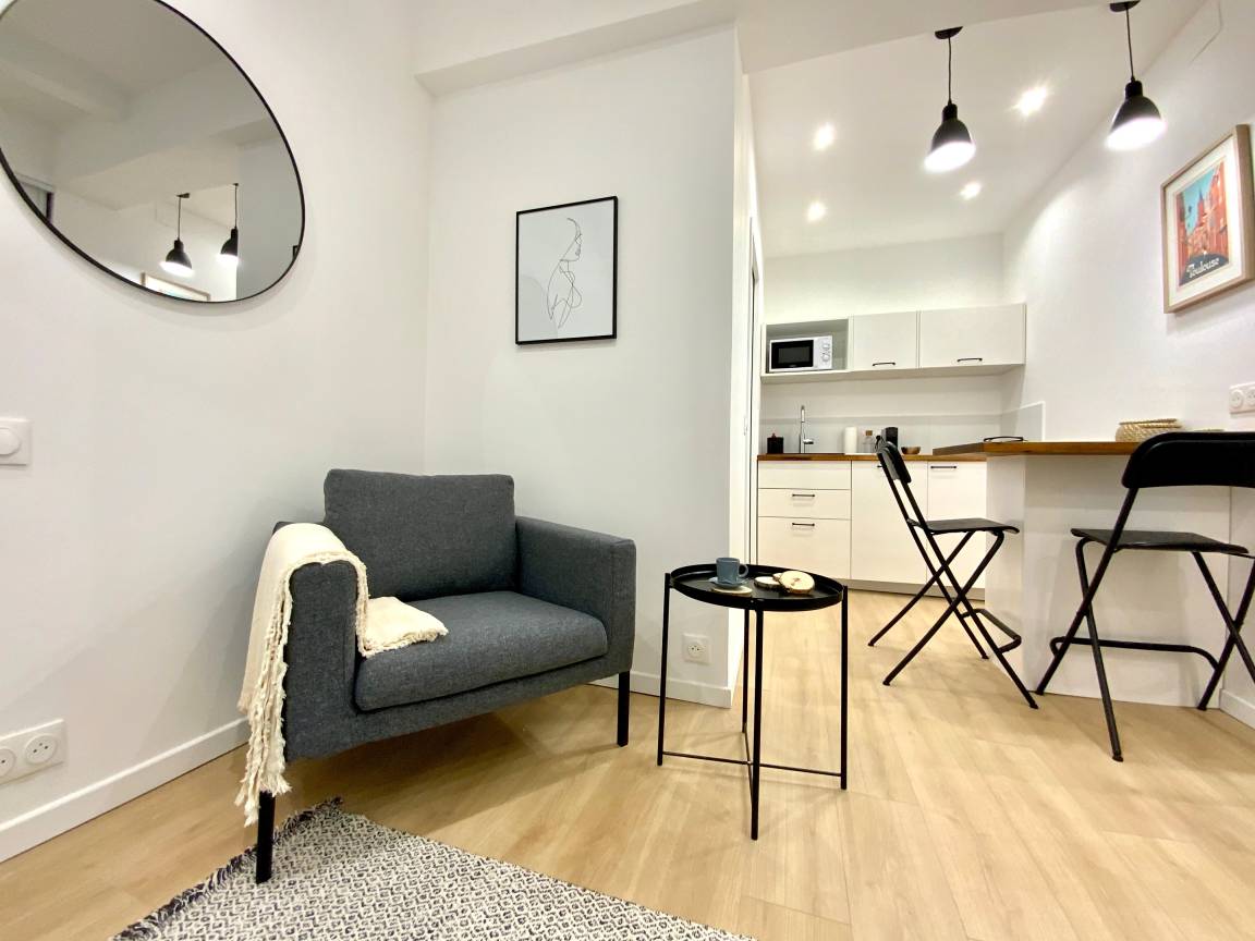 20 M² Appartement ∙ 2 Personnes - Gare de Toulouse Matabiau
