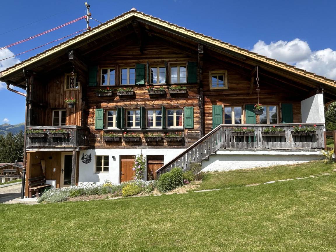 72 M² Appartement ∙ 3 Chambres ∙ 6 Personnes - Rougemont
