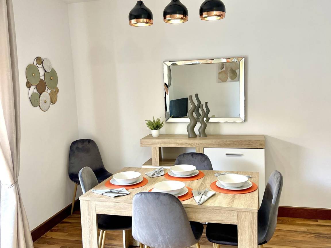 70 M² Apartamento ∙ 2 Habitaciones ∙ 5 Huéspedes - Tarragona
