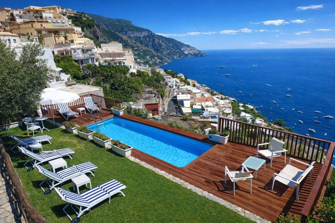250 M² Villa ∙ 5 Bedrooms ∙ 10 Guests - Positano