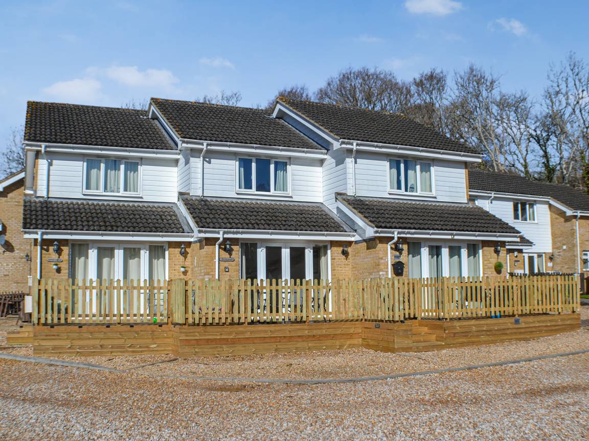 Cottage ∙ 2 Bedrooms ∙ 4 Guests - Fareham