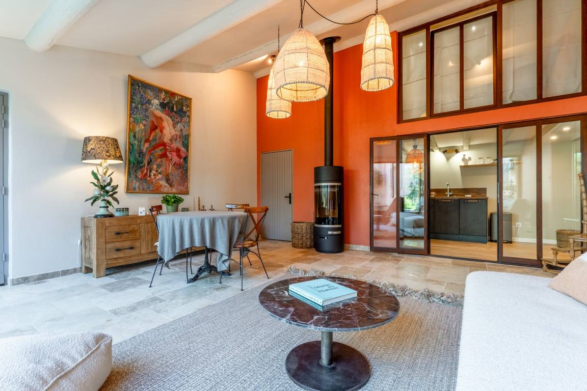 80 M² Casa Vacanza ∙ 1 Camera Da Letto ∙ 3 Ospiti - Le Thor