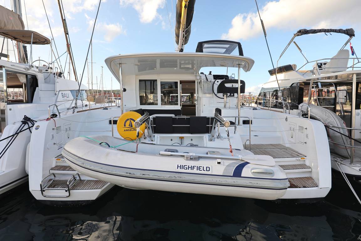 Houseboat ∙ 4 Bedrooms ∙ 8 Guests - Croatia