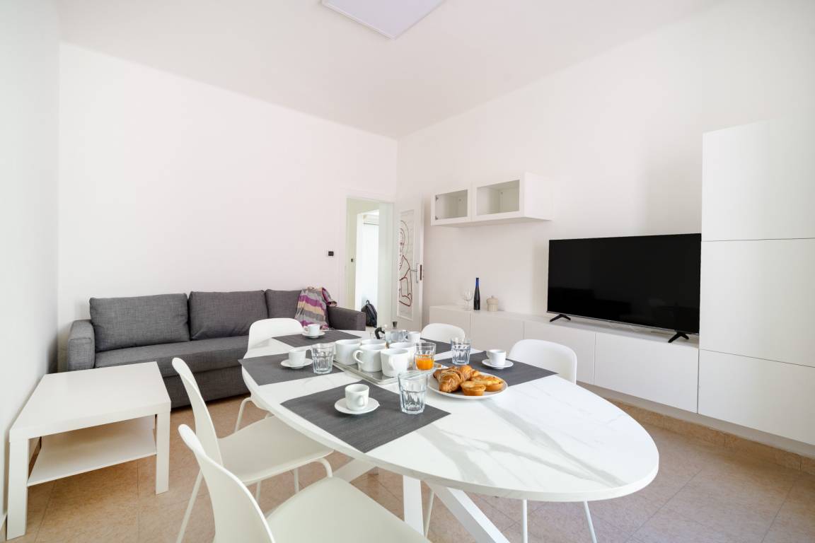 50 M² Apartamento ∙ 2 Quartos ∙ 5 Hóspedes - Bari