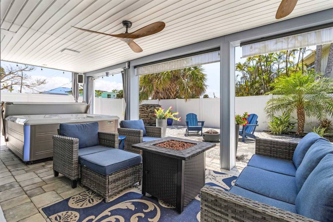 94 M² House ∙ 2 Bedrooms ∙ 6 Guests - Fort Myers Beach, FL