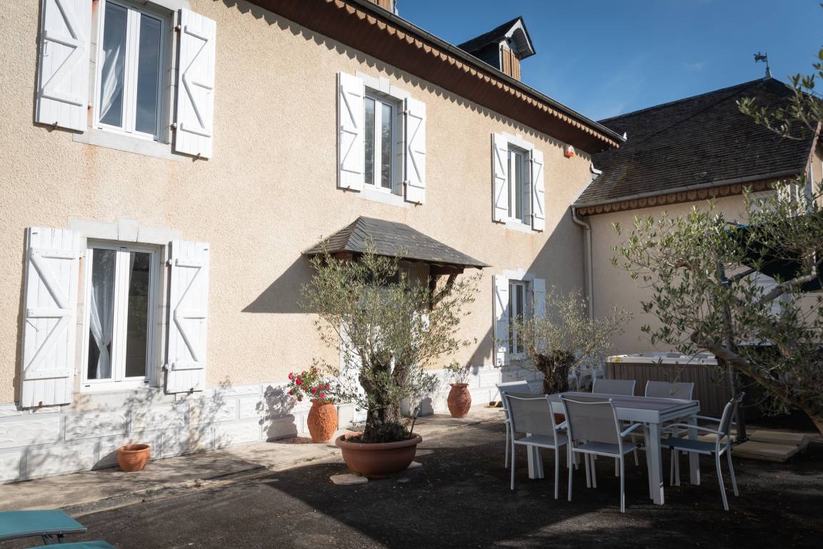 120 M² Ferienhaus ∙ 3 Schlafzimmer ∙ 6 Gäste - Oloron-Sainte-Marie