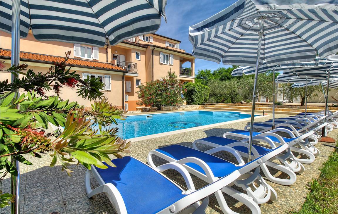 80 M² Appartamento Vacanza ∙ 2 Camere Da Letto ∙ 6 Ospiti - Salvore